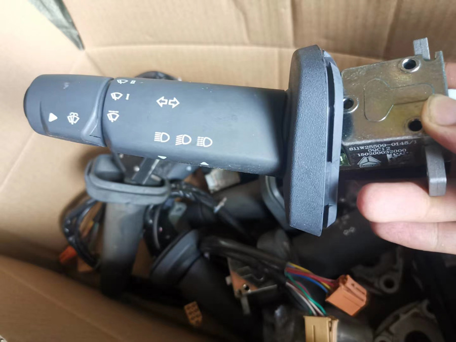 811W25509-0145, Sinotruk Sitrak Parts, Combination Switch - Product ...